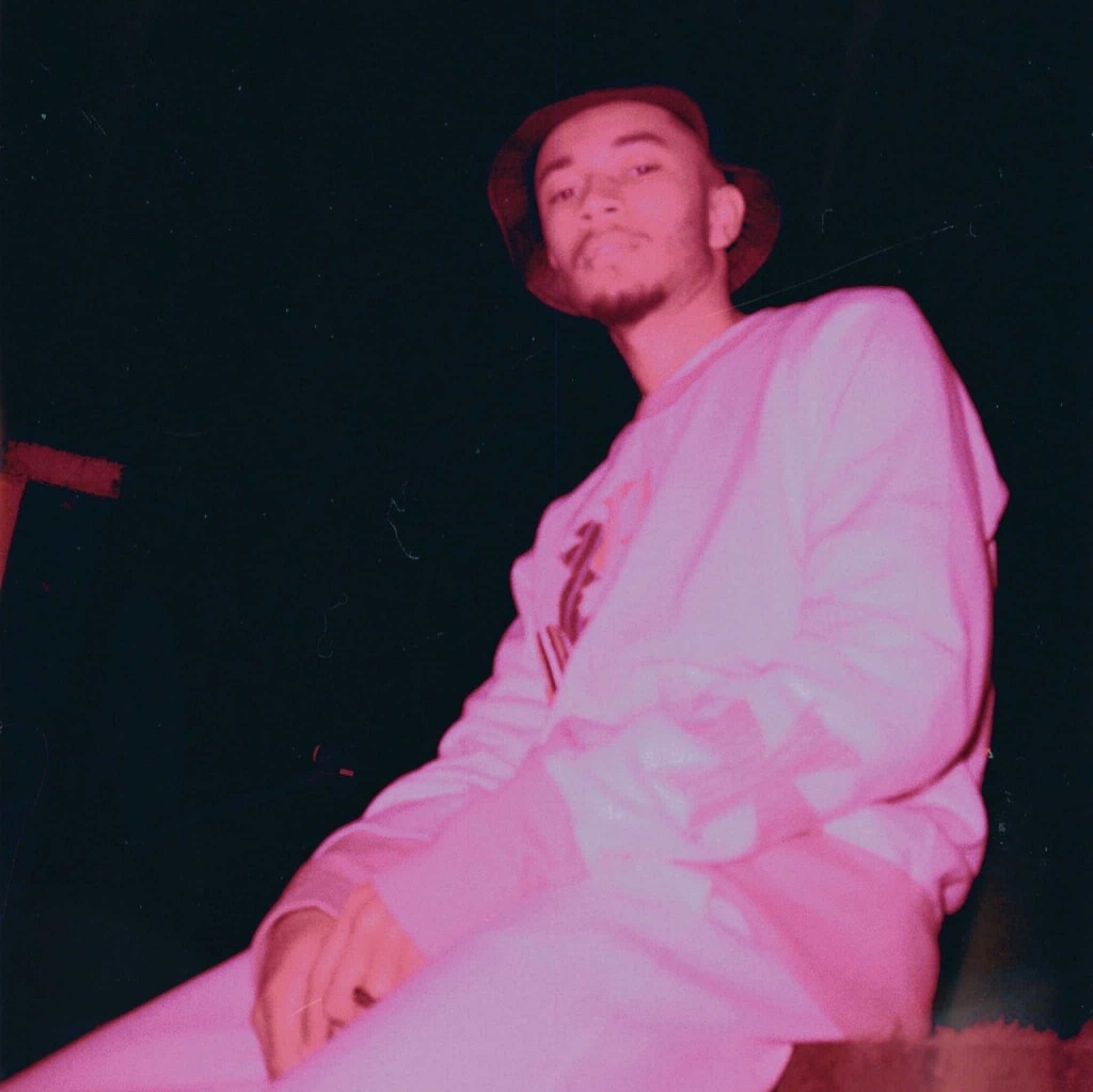 Wesley Joseph slinks away on the hypnotic 'Ghostin'' - Clout