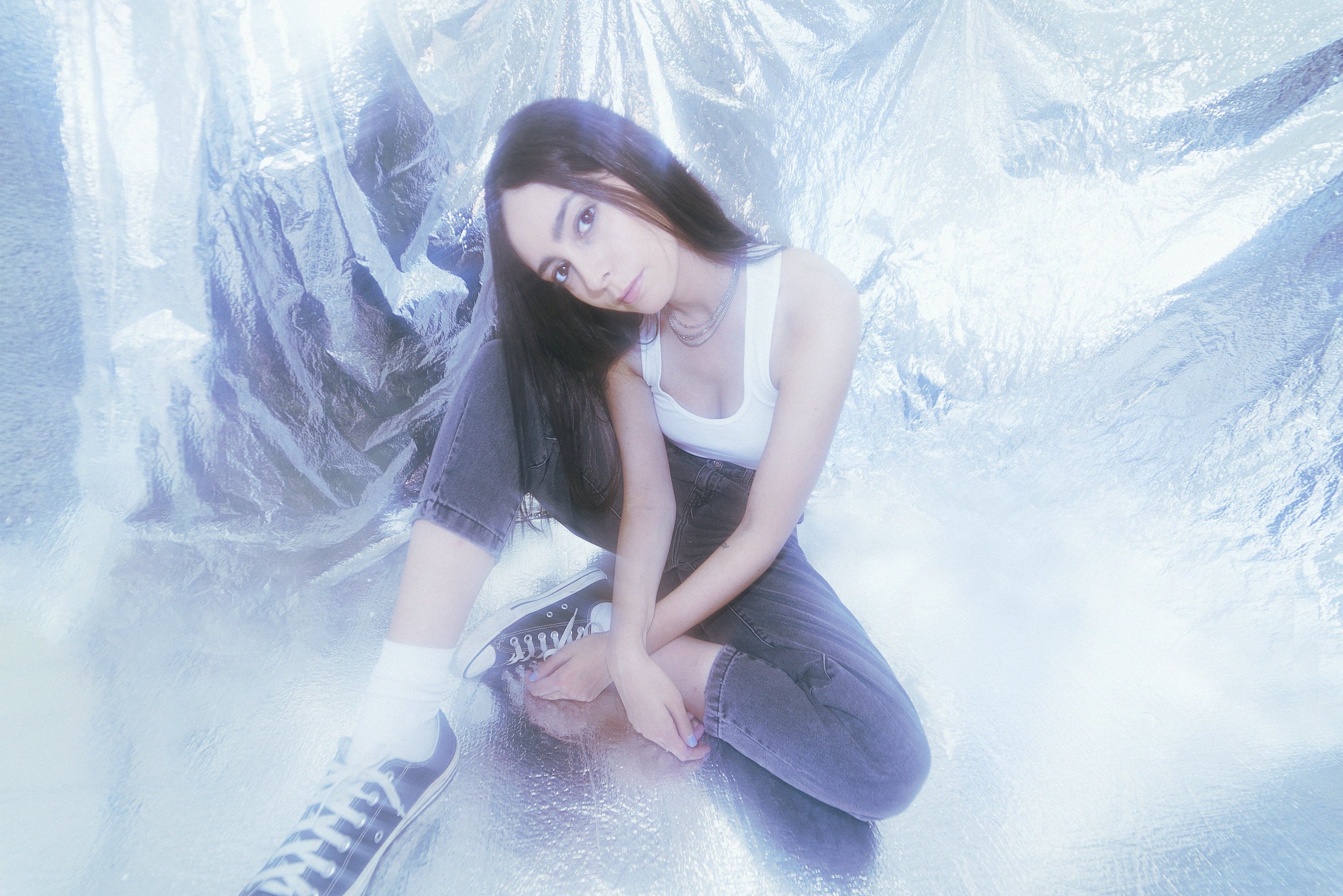 LØLØ shines on the incredibly catchy breakup anthem 'Hate U' - Clout