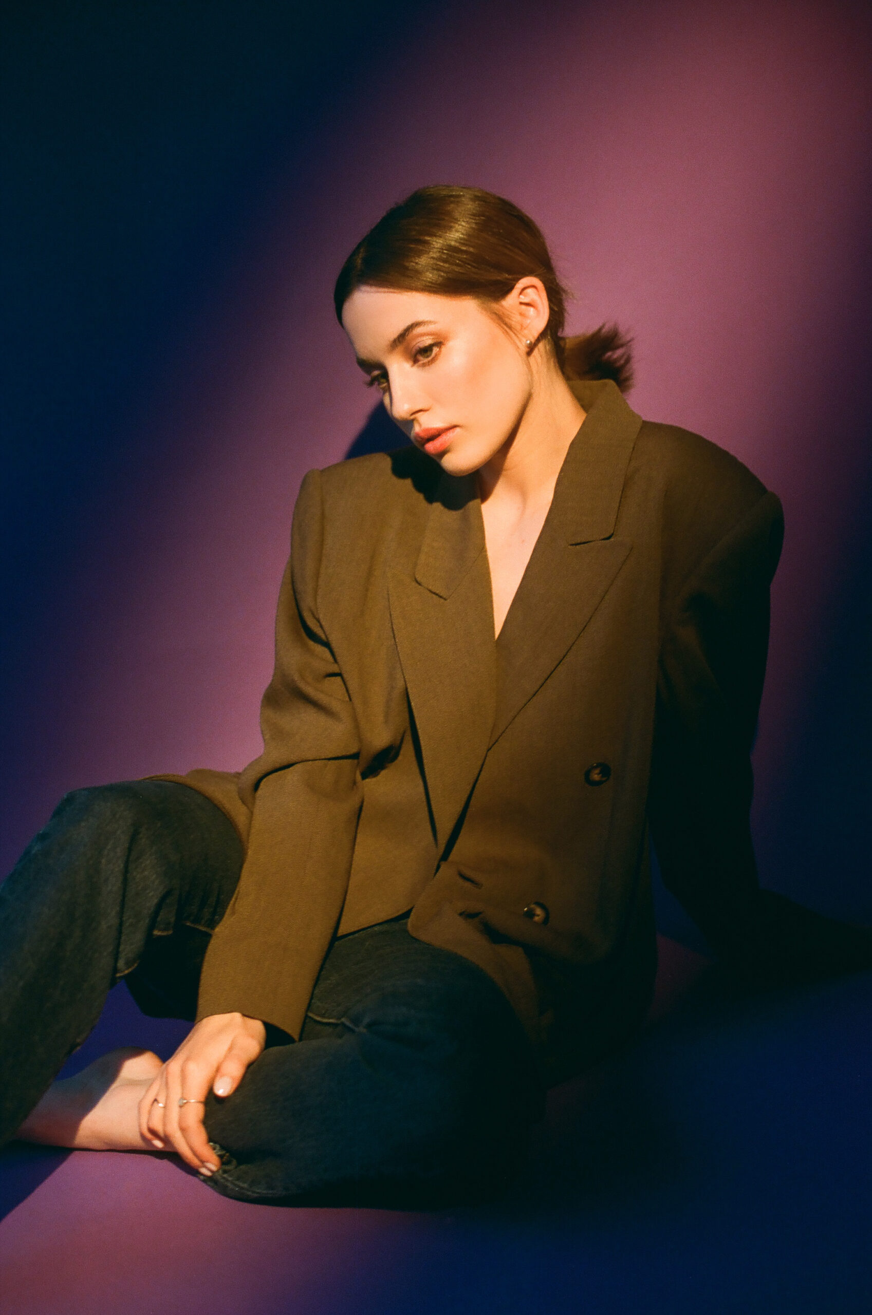 'fell in love' is an atmospheric and intoxicating new release from dee ...