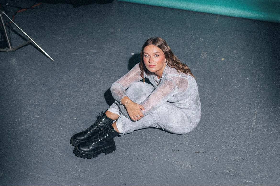 Satisfied Is A Relatable And Engrossing New Single From Olivia Booth Clout